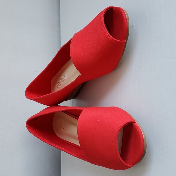 Laura Scott | Shoes | Laura Scott Red Peep Toe Linda Canvas Wedge 95m ...